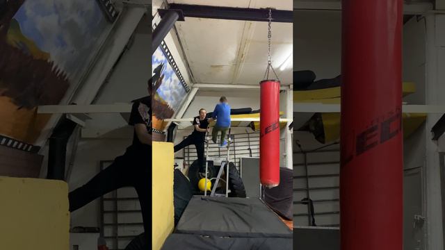 Ну сказали же стоять спокойно!