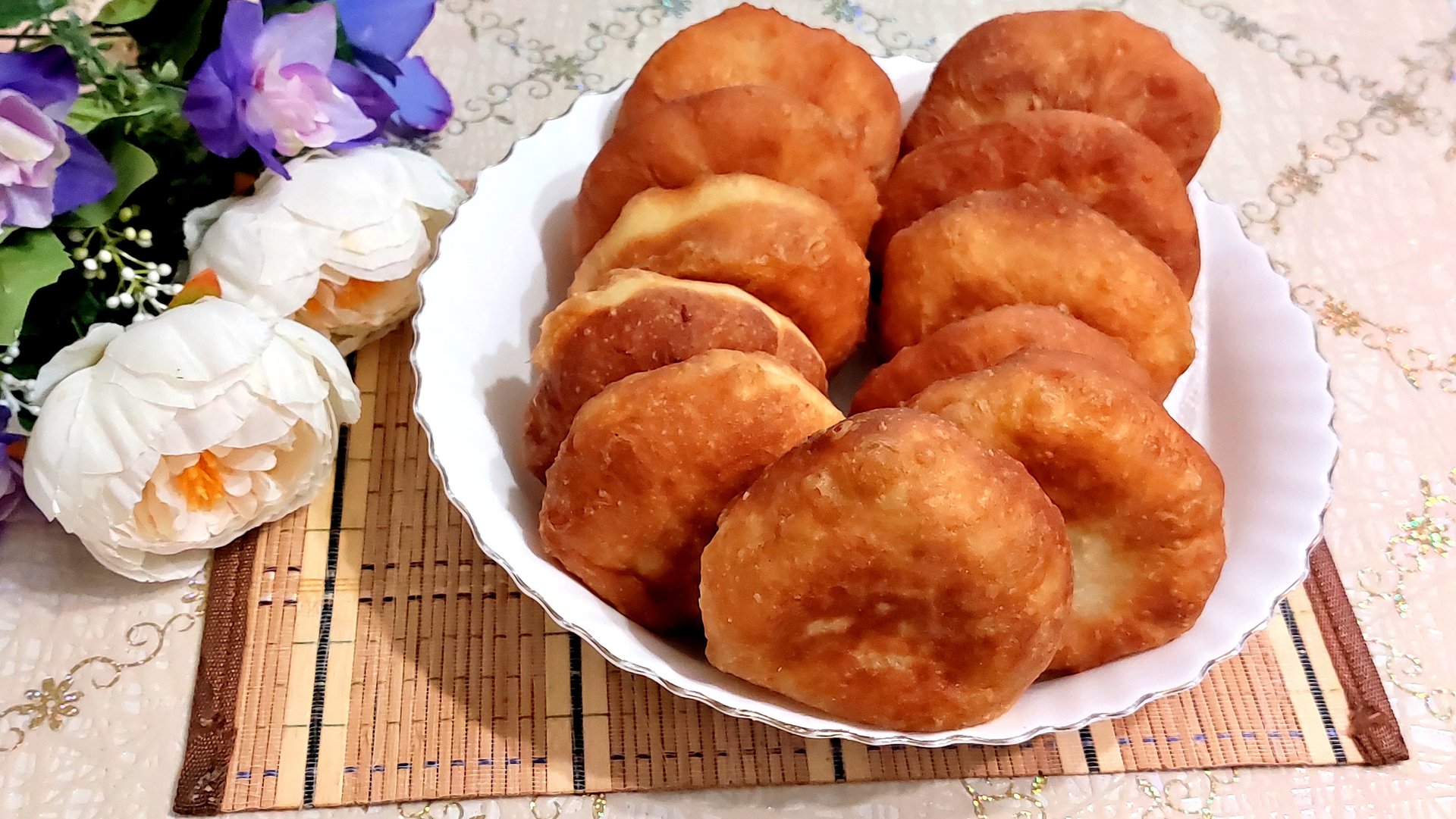 ПЫШНЫЕ БЕЛЯШИ НА КЕФИРЕ С ИНТЕРЕСНЫМ РЕЦЕПТОМ.