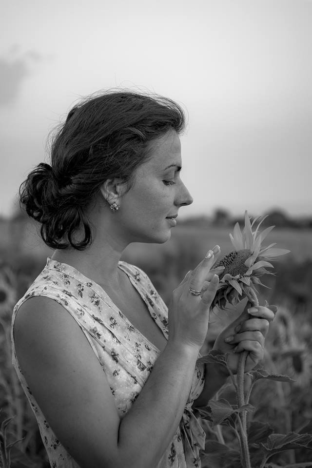 ПрОчТи сТиХи под МуЗыКу - Алёна Васильченко - А время нам покажет всё - KaRaOKe #VerticalVideoCheMi