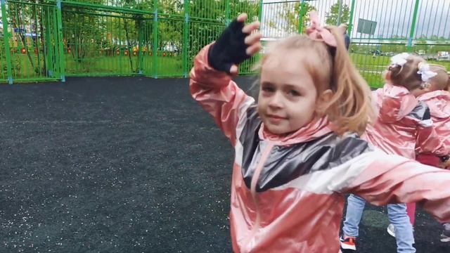 Танцевальный видео клип "Гонщицы"