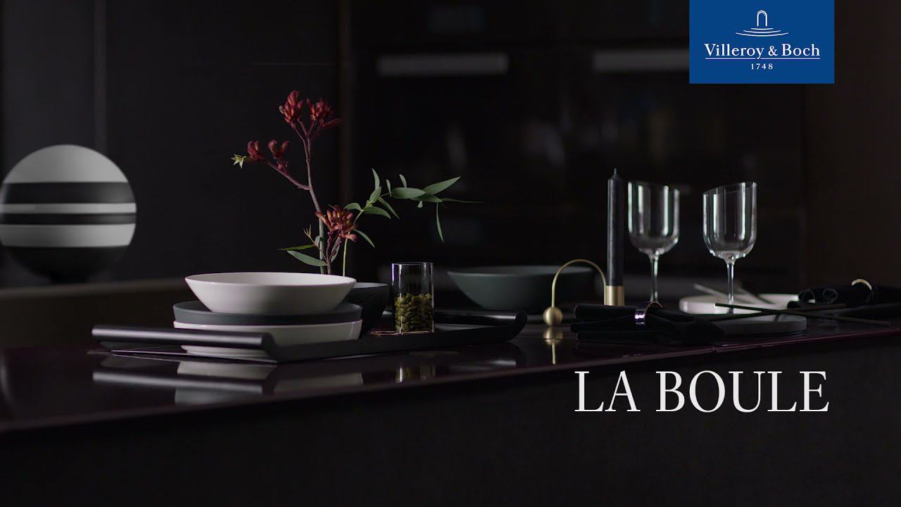 Сфера La Boule - это набор предметов из фарфора премиум-качества, рассчитанный на две персоны.