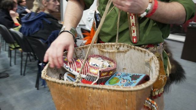 20200315 РЕКОН 2020: Лекторий. КИР «Пау Вау» о бисере и бусах как межконтинентальной валюте