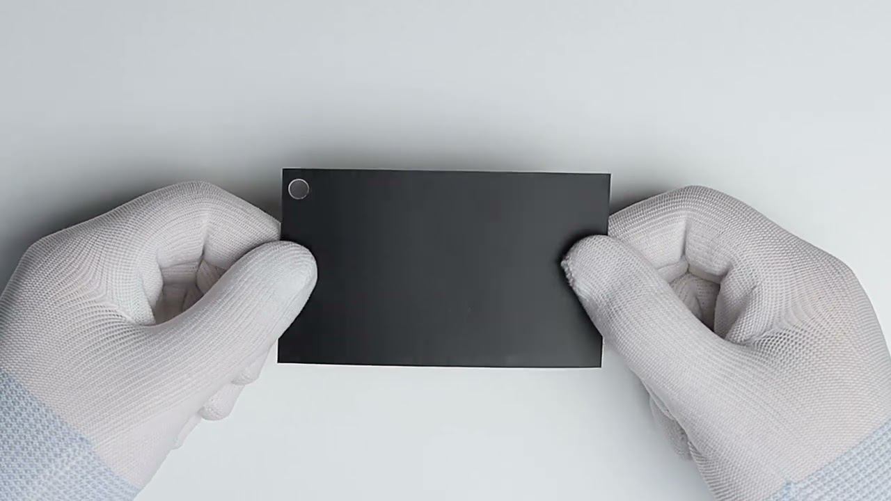 RS2090 — виниловая пленка сатин «черный мат»