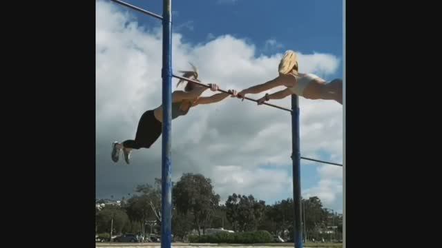 Девушки в воркауте (street workout)
Это очень красиво!