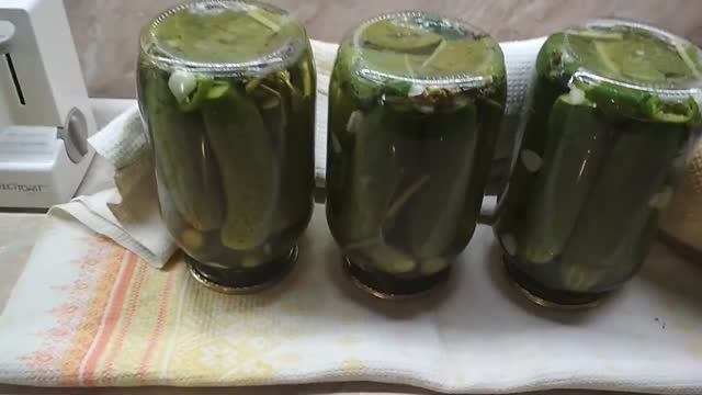 Огурцы маринованные