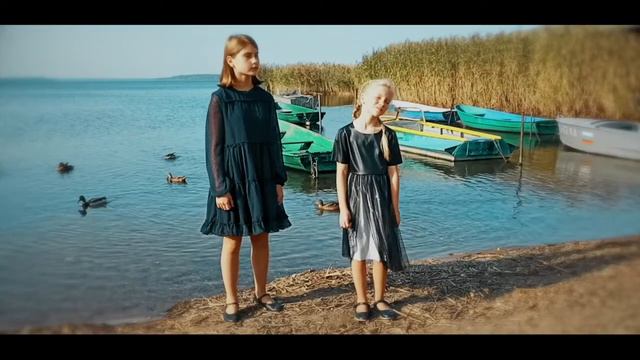 Маленький принц. Исполняет дуэт "Берега"