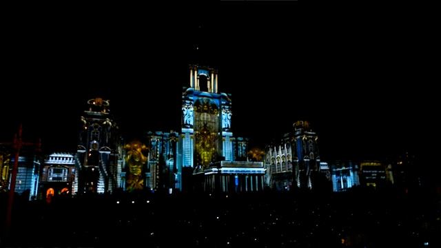 Световое шоу Сбербанка "Искусство сохранять" - МГУ