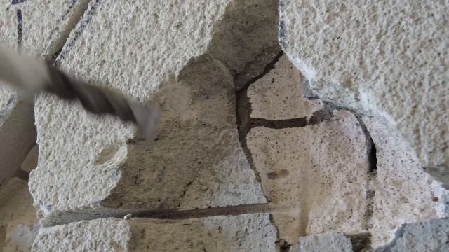 Штукатурка Litokol Litoplan Base разорвала стены, перегородки и перемычки дома из газобетона D600