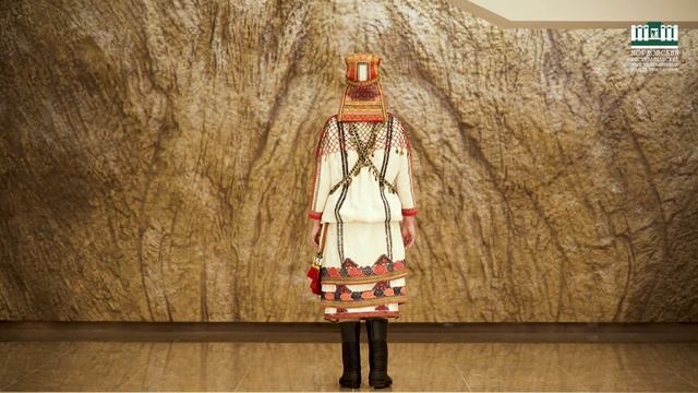 Праздничный костюм женщины-мокшанки. 
Пензенская область, Мокшанский район, с. Мордовская Муромка.