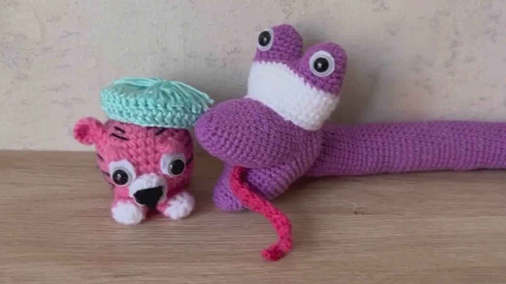 Змейка Фиалка в дом пришла. радость веселье в дом принесла Часть 1