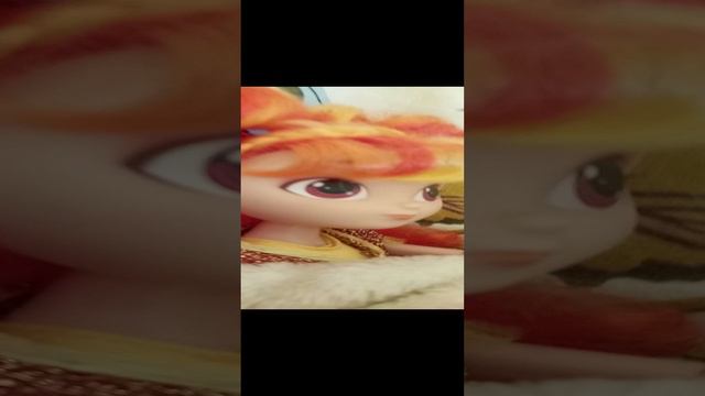 бабка Грени хозяйничает дома у Алёнки