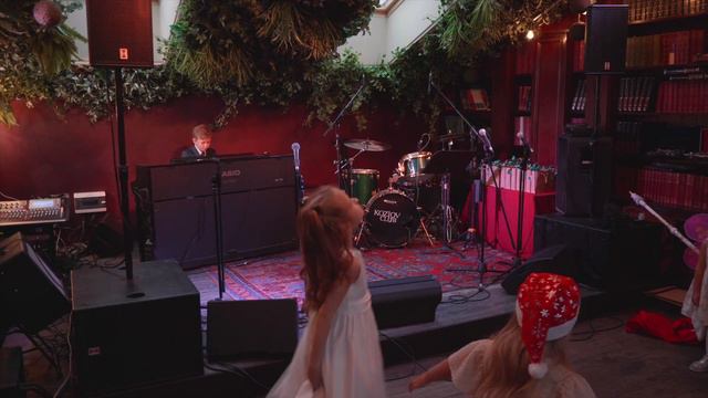 Танец Феи Драже (Петр Чайковский) - Александр  Литвинов (Фортепиано) - Софья Есина