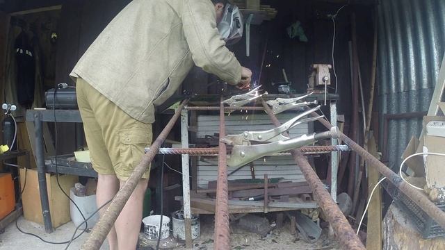 Опора для кустовой розы.mp4