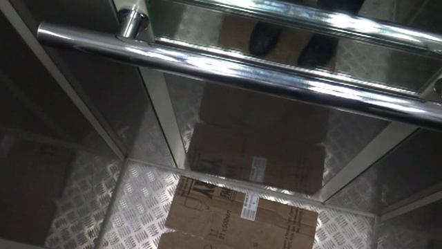 Электрический лифт (г. Пушкино), V=1 м-с, г-п 400 кг (11)