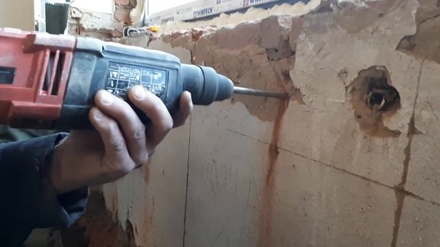 Делаем отопление в ШКОЛЕ ПОВЕСЕЛИ РАДИАТОРЫ ПЕРВОГО И ВТОРОГО ЭТАЖА #2