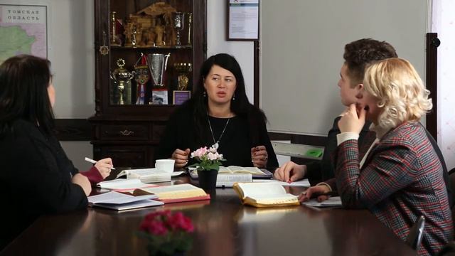 Ловушки Урок 2 Библейский курс  _Бог и финансы_ пастор Юлия Тихонова