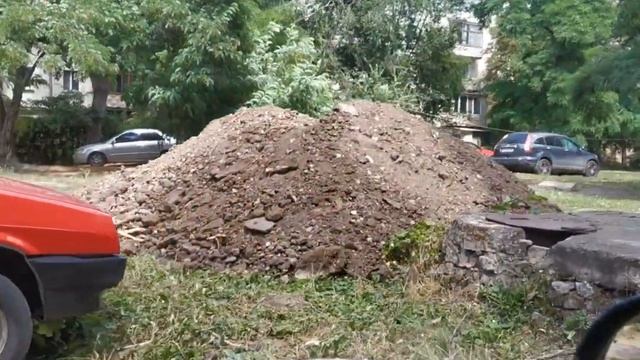 Россия начала сносить металлические гаражи чтоб построить ДЕТСКИЕ ПЛОЩАДКИ в Луганске ЛНР ДНР