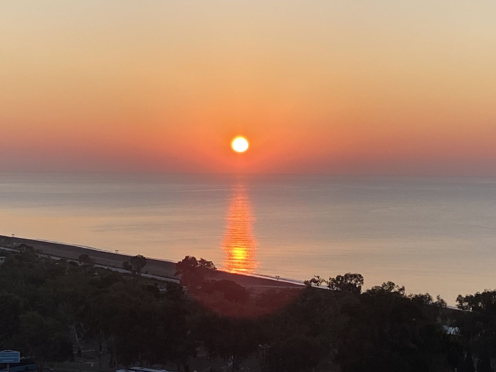 Январский восход солнца над Анталией...