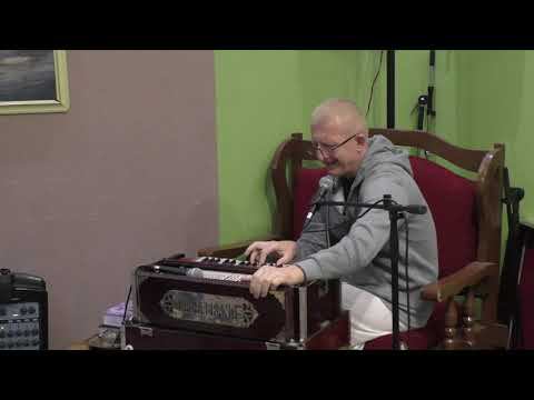 28.01.2023  ЕМ Аджая прабху.  Гаура-арати, киртан.