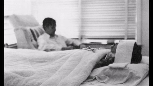 РА3 - Посланник Ра читает Материалы Ра (Закон Одного)