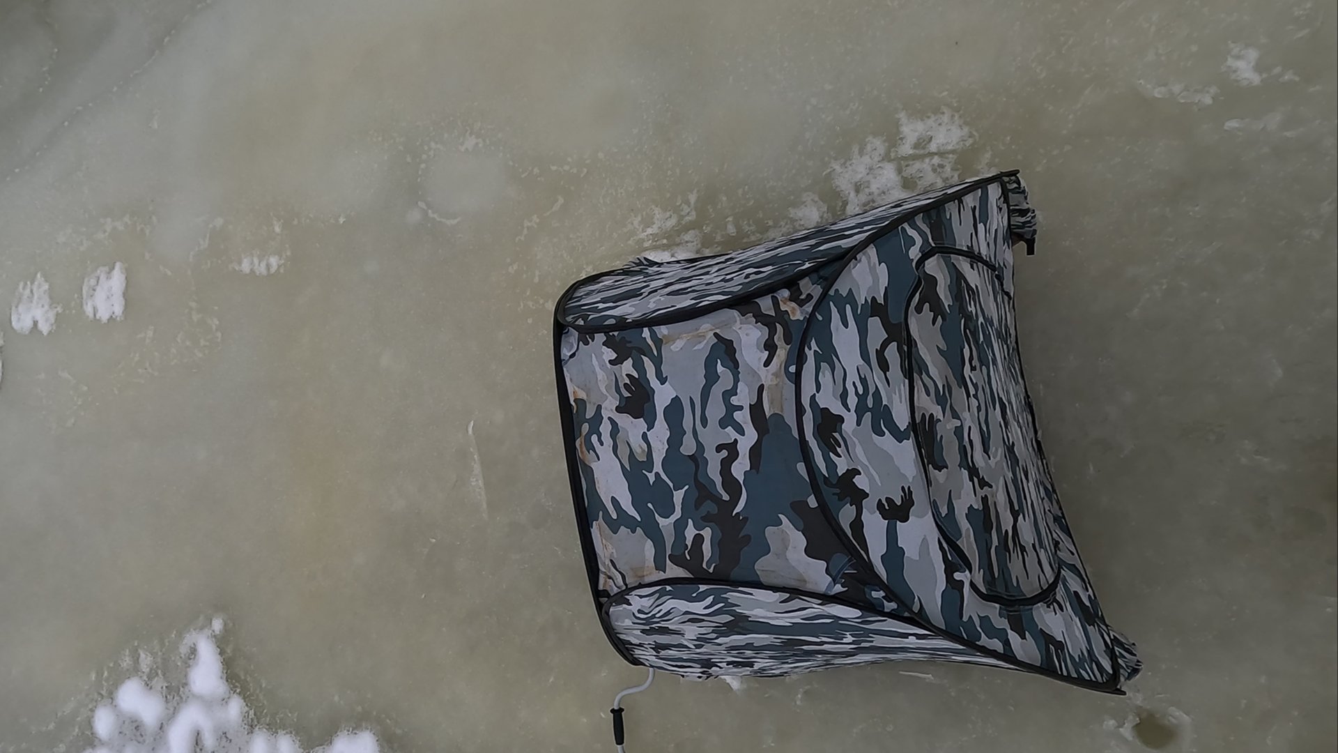 РЫБАЛКА В ПАЛАТКЕ