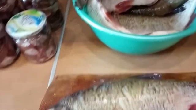 Готовлю . Баночки с рыбными консервами .