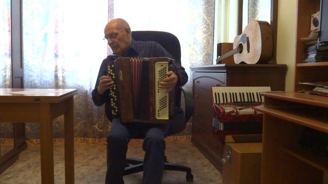 Вячеслав Цереня - В тёмно-синем лесу (из к.ф. «Бриллиантовая рука»).mp4