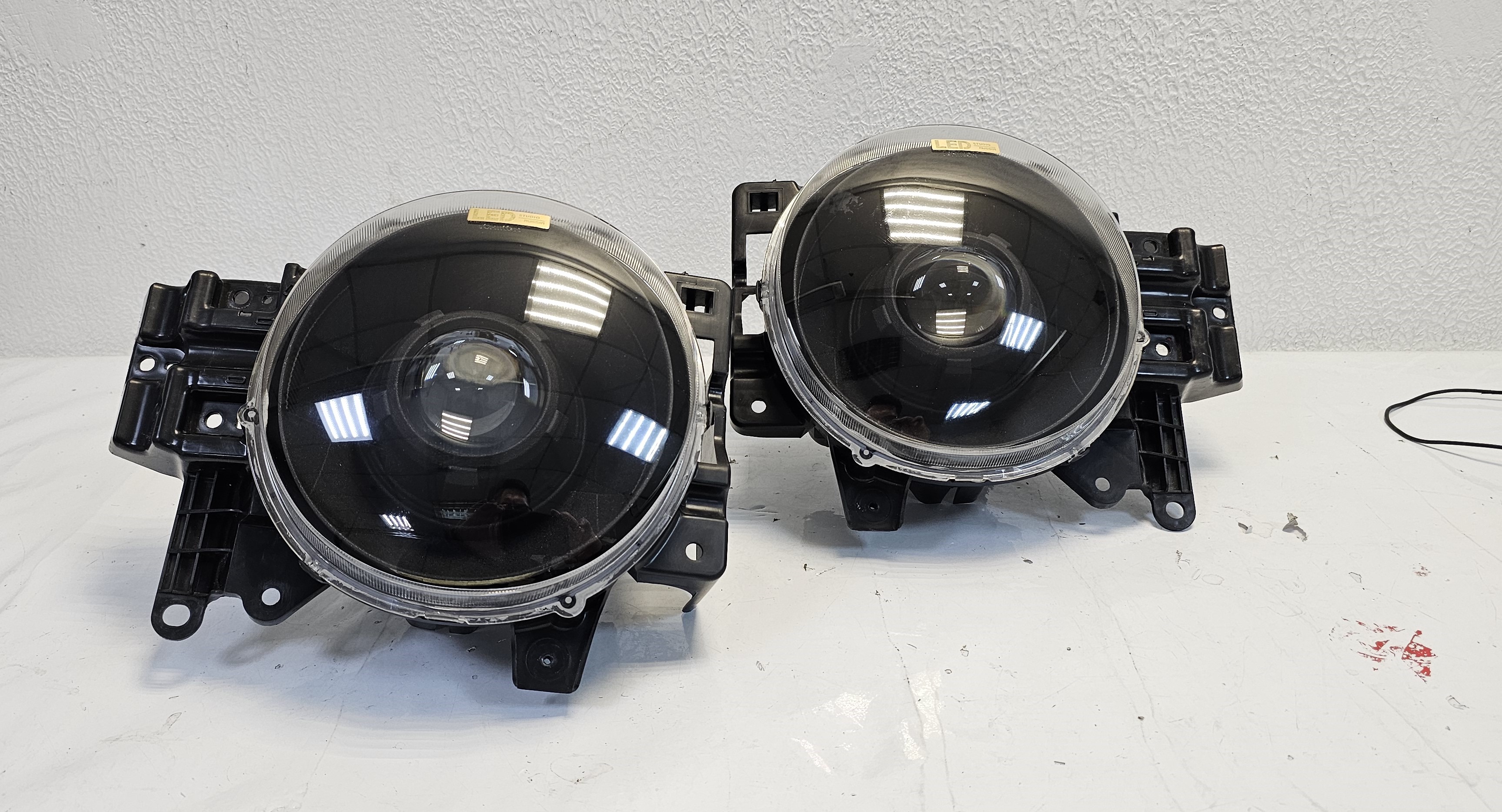 Toyota FJ Cruiser тюнинг фары светодиодные