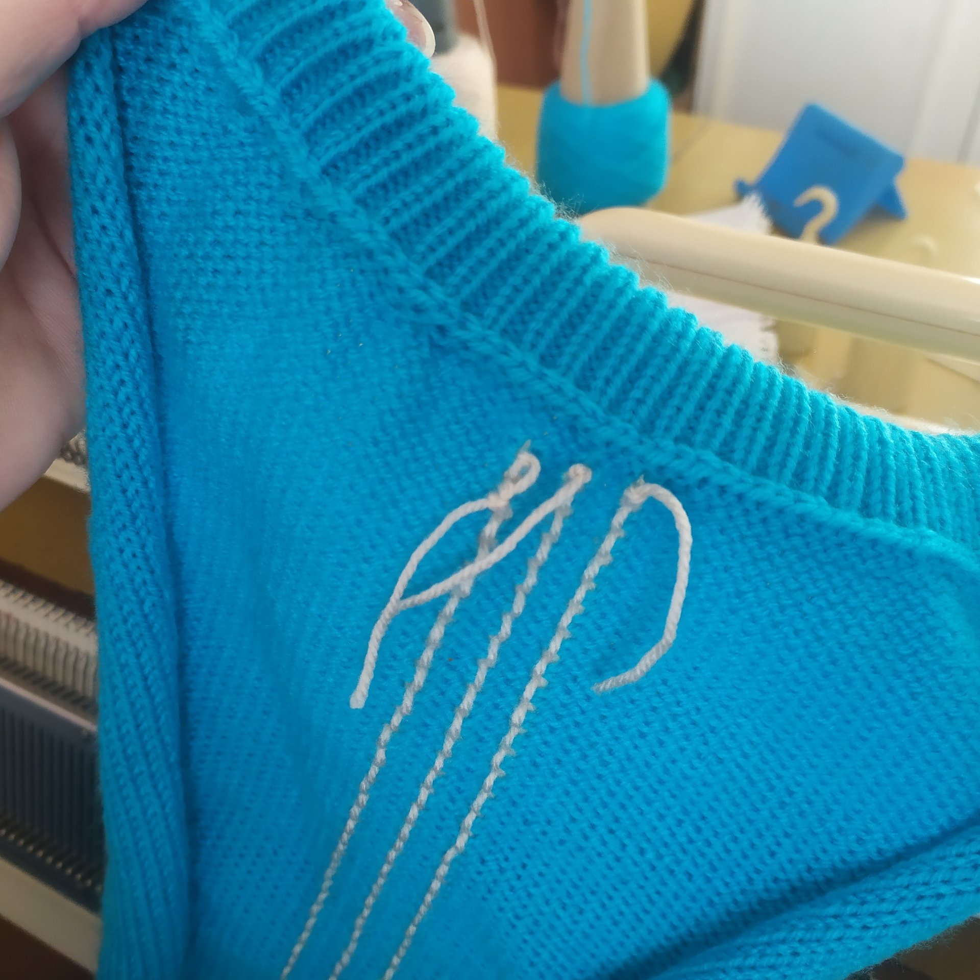 НОВЫЙ СПОСОБ  ЗАКРЫТИЯ ПЕТЕЛЬ НА МАШИНЕ. КРАСИВЫЙ, ЭЛАСТИЧНЫЙ.