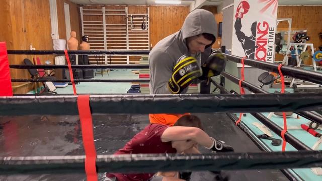 НОКАУТ С ВЕРТУШКИ ТАЙСКИЙ БОКСЕР / САНЯ ВМФ ПРОТИВ ТЕРМИНАТОРА / АРНОЛЬД ШВАРЦЕНЕГ АКТЕР СЛОВО ПАЦА