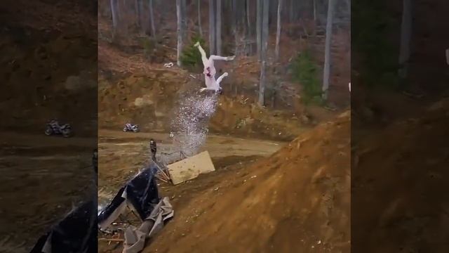 ЛЕТНЯЯ ГОРКА.mp4