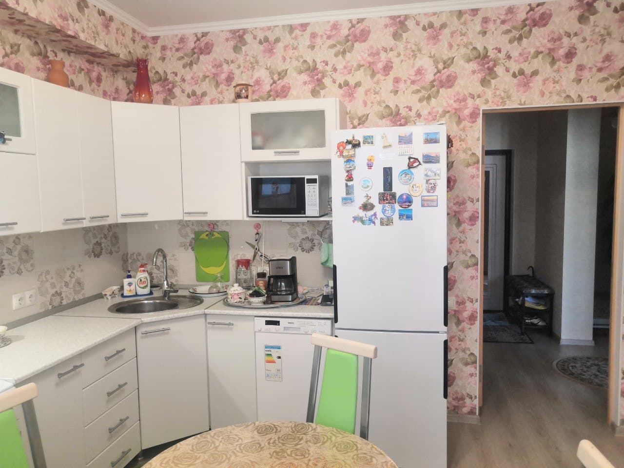 Квартира в Геленджике цена 8,5 млн.р. 

Купите двухкомнатную квартиру в Геленджике на ул.Озёрной.