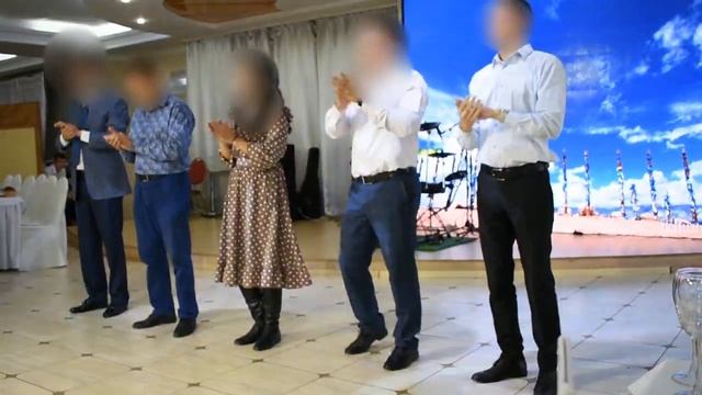 Смешной танцевальный конкурс на свадьбе