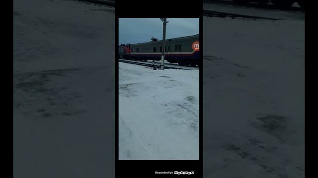 Поезд Лабытнанги Воркута