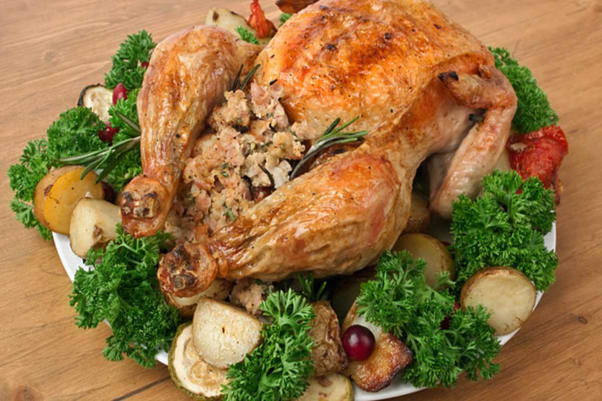 ВМЕСТО УТКИ... КУРИЦА ЗАПЕЧЁННАЯ С ГРИБАМИ И КАРТОШКА ПО- ДЕРЕВЕНСКИ