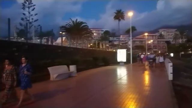 Прогулка по набережной г. Коста Адехе. о. Тенерифе. Канары.