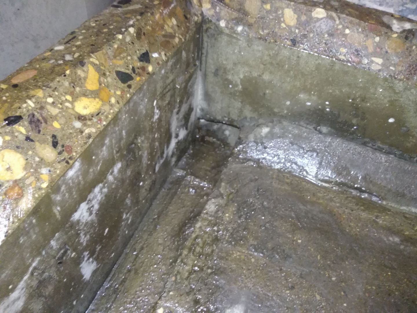 Фундамент спирального фризера "бетонный поддон" в существующем помещении