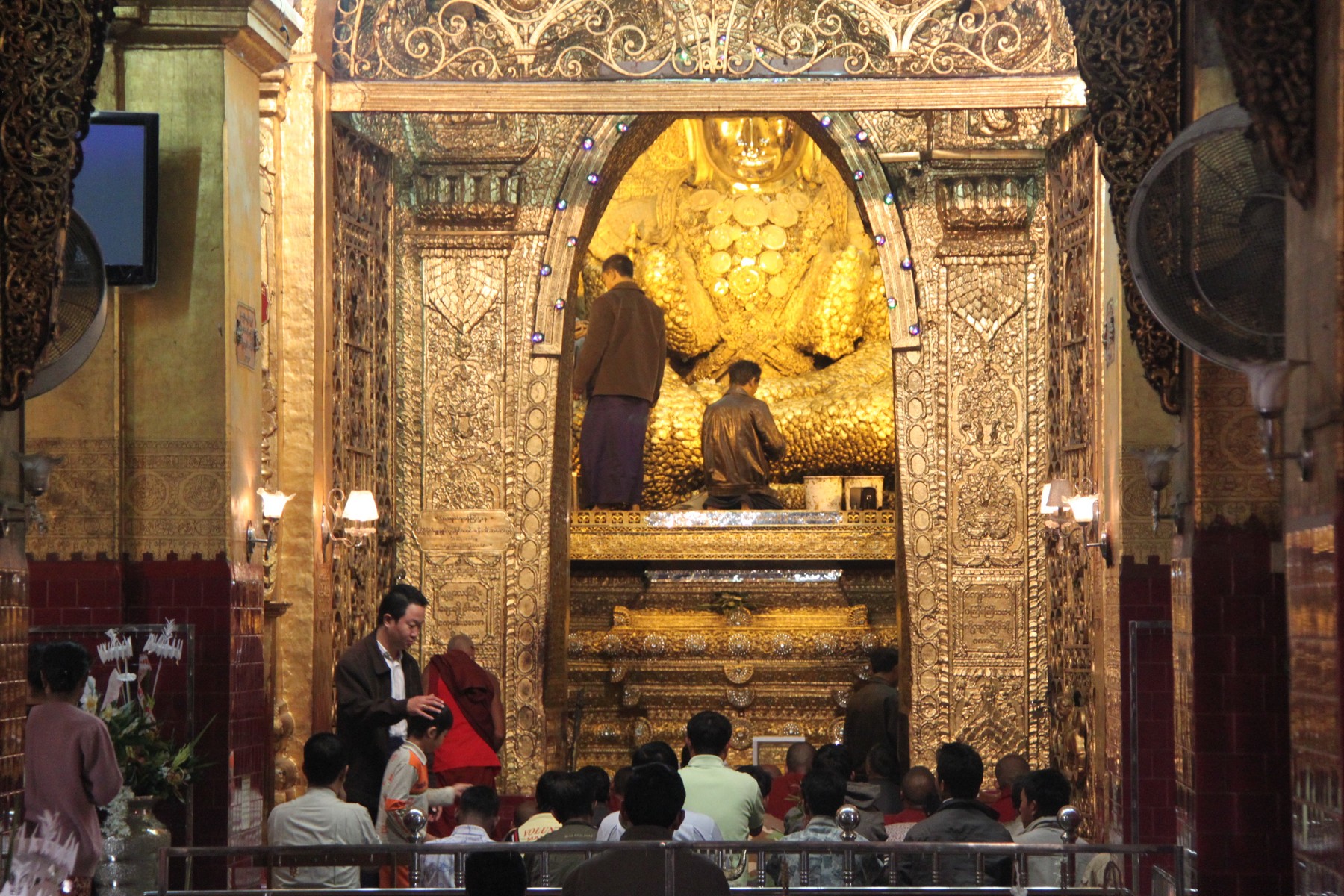 201102 Мьянма Мандалай Пагода Махамуни