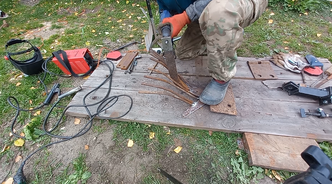 Картофелекопалка к мотоблоку своими руками.do-it-yourself potato digger.