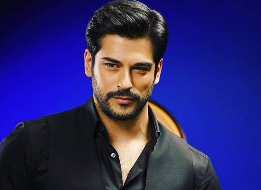 САМЫЙ ЛУЧШИЙ БОГАТЫЙ АКТЕР ТУРЦИИ БУРАК ОЗЧИВИТ