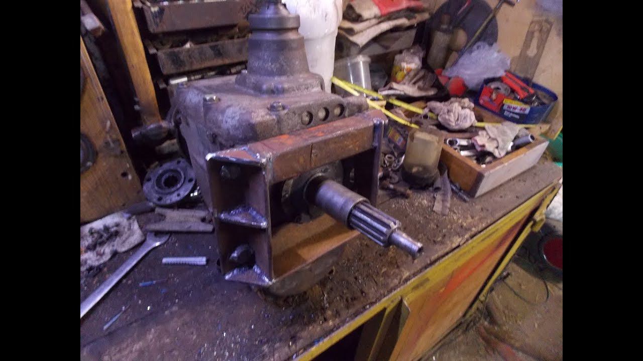 Самодельный трактор.Процесс сборки.Сделал крепление коробки.#26