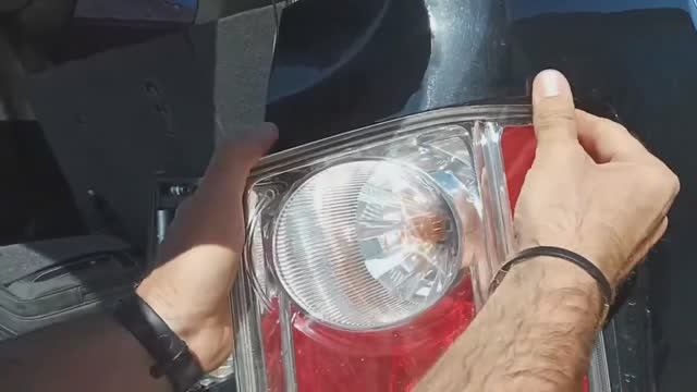 Замена ламп в задних плафонах Honda Pilot II