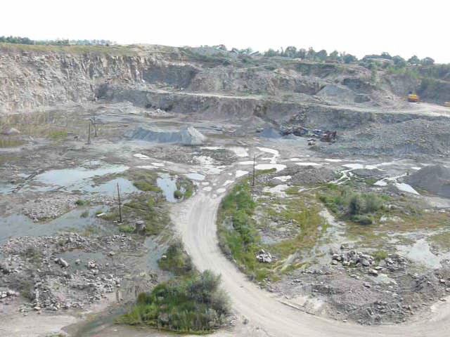 Карьер возле монастыря.Томашовка 2009 г.