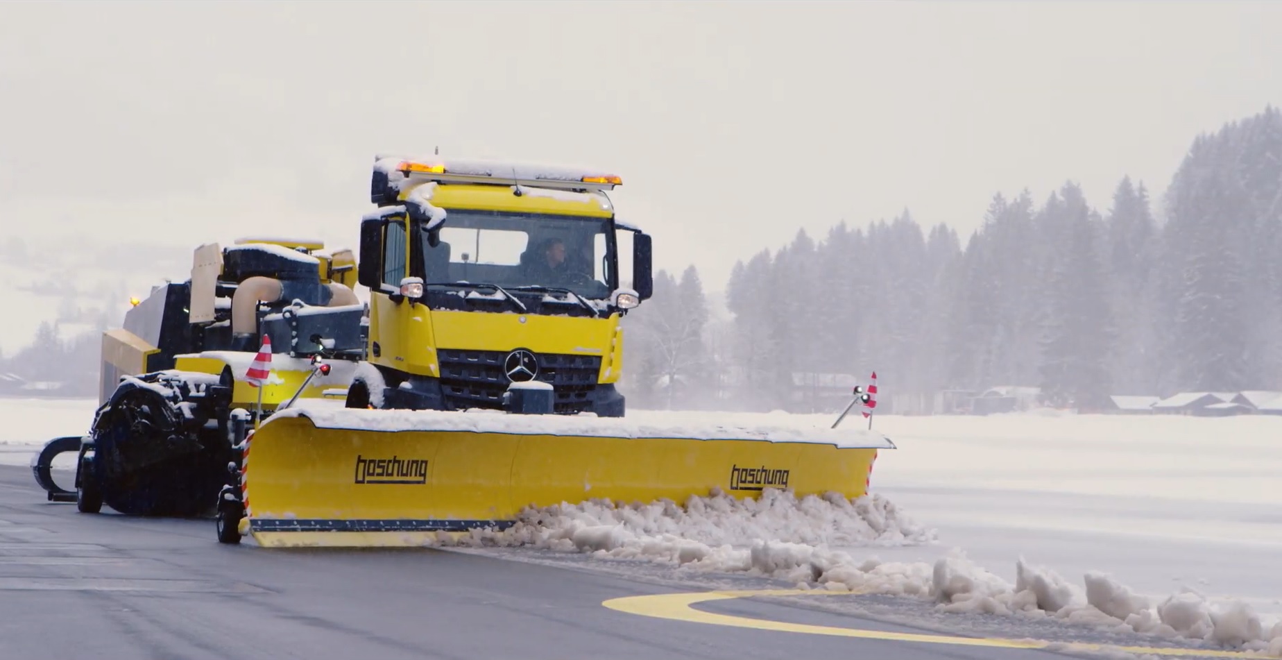 Плужно-щеточная продувочная машина