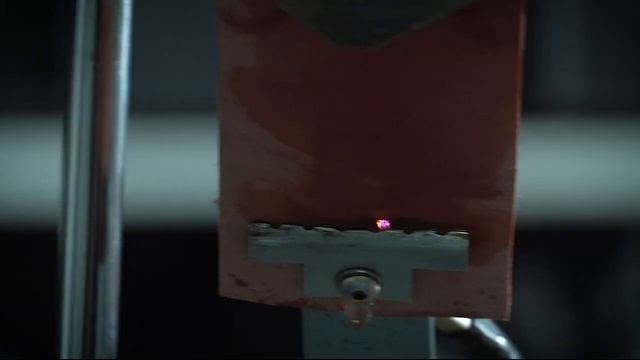 Испытание материала на трекингостойкость (КВТ)