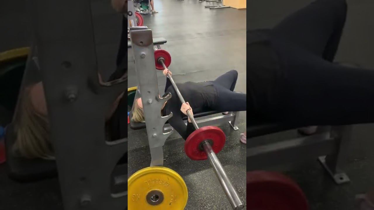 ЖИМ НА ГРУДЬ ШТАНГИ ЛЕЖА