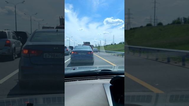 Веселые машинки #россия #дороги #надороге #машины #дорожноедвижение #юмор #приколы