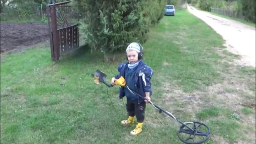 поехали покопать с внуком , а что из этого вышло смотрите сами .