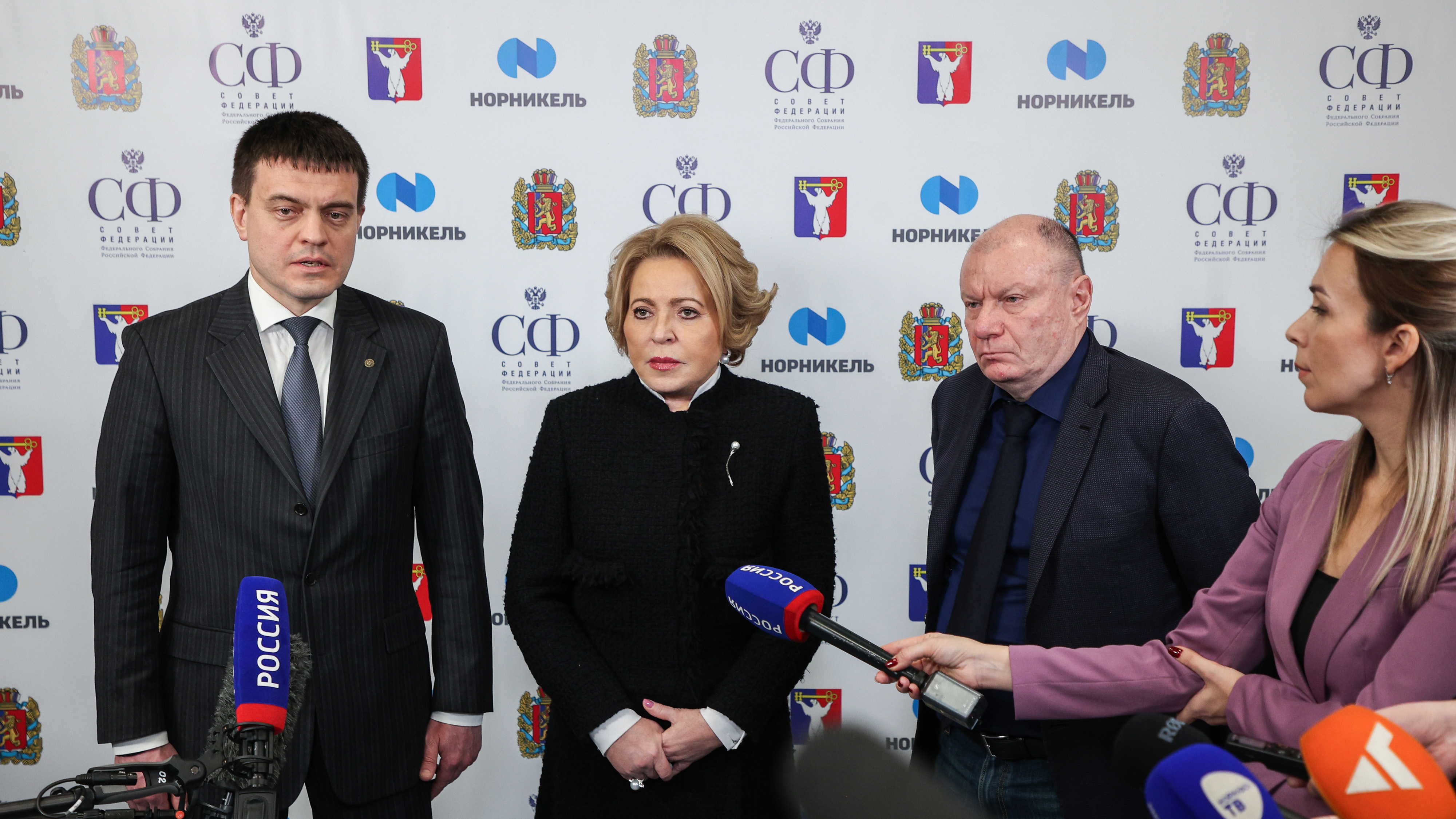 Пресс-подход Председателя СФ Валентины Матвиенко по итогам рабочей поездки в Красноярский край