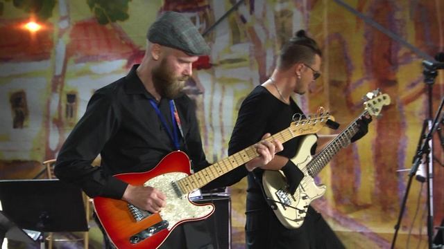 4 Садик - ГРУППА СОФИ ОКРАН (Москва):
Софи ОКРАН – певица, музыкант, автор песен